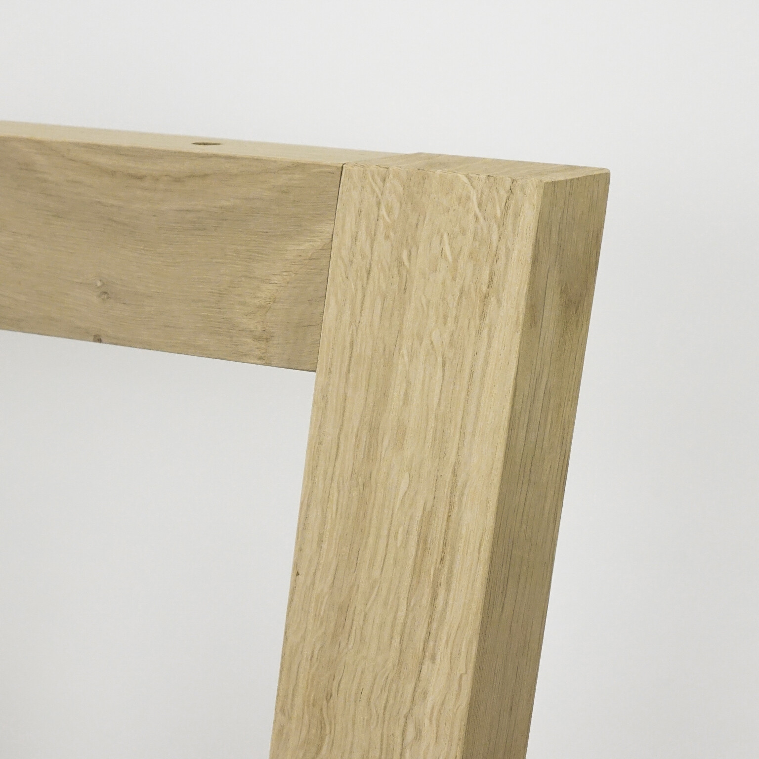 Puiset pöydänjalat Trapets 2 kpl - Leggi.fi